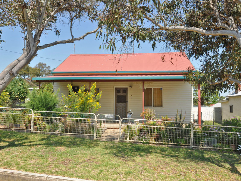 43 George Street, Junee, NSW 2663 - Property Details
