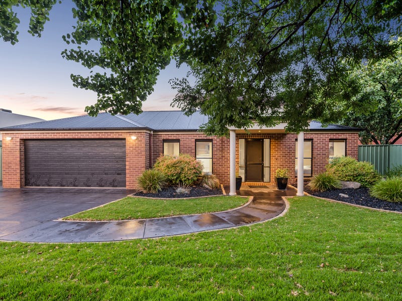 4 West Hampton Place, Strathfieldsaye, Vic 3551 - Property Details