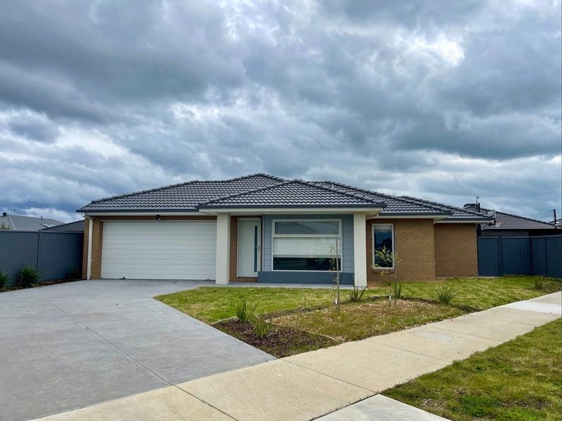 43 Walters Way, Alfredton, Vic 3350 - Property Details