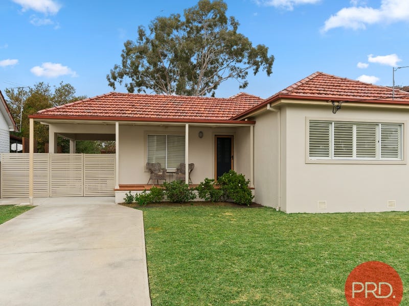 7 Laundess Avenue, Panania, NSW 2213 - Property Details