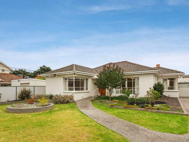 30 Upland Road, Strathmore, VIC 3041 - realestate.com.au