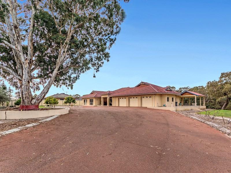 36 Nicholson Road, Beckenham, WA 6107 - Property Details