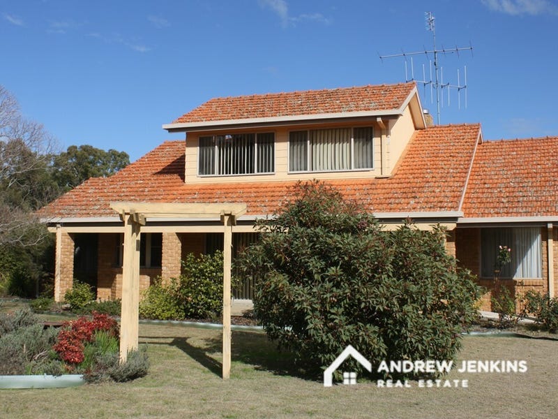 7 Golf Links Drive, Tocumwal, NSW 2714 - Property Details