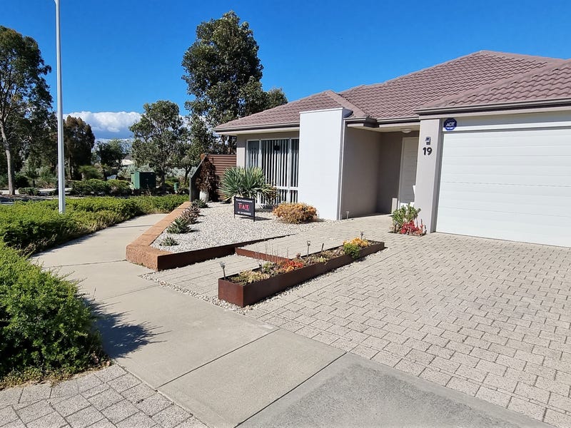 19 Cuddlepie Turn, Banksia Grove, WA 6031 - realestate.com.au