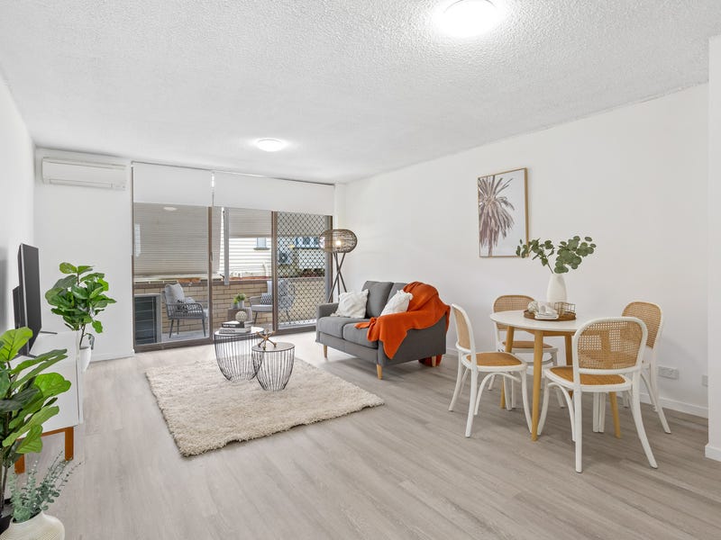 2/562 Sandgate Road, Clayfield, Qld 4011 - Property Details