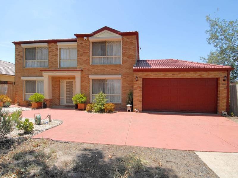 10 Prospector Drive, Cairnlea, Vic 3023 - Property Details