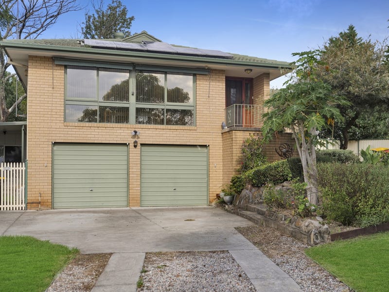 1 Robin Place, Ingleburn, NSW 2565 - Property Details