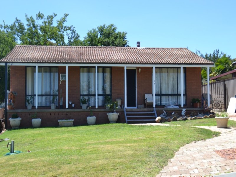 22 Schofield Way, Bathurst, NSW 2795 - Property Details