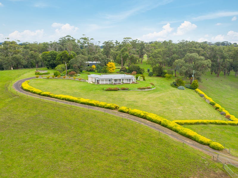 160 Centre Spur Road, Cooriemungle, Vic 3268 - Property Details