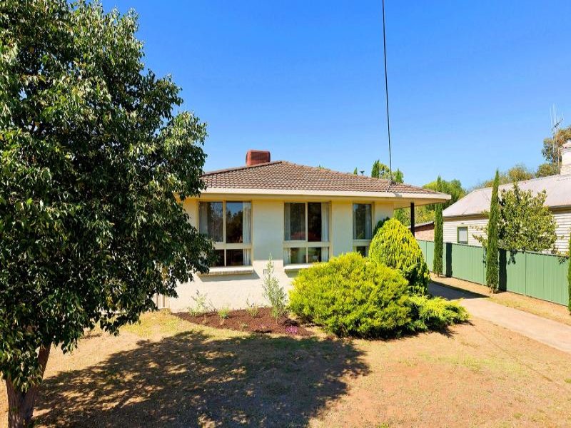 62 Berkeley Street, Castlemaine, Vic 3450 - Property Details