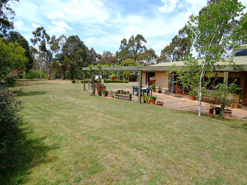 9 Milne Court, Wallan, VIC 3756 - realestate.com.au