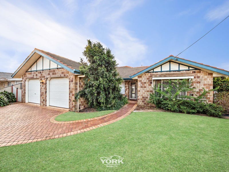 217 Nelson Street, Kearneys Spring, QLD 4350 - realestate.com.au