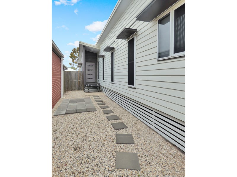 8 Clearview Drive, Roma, Qld 4455 - Property Details