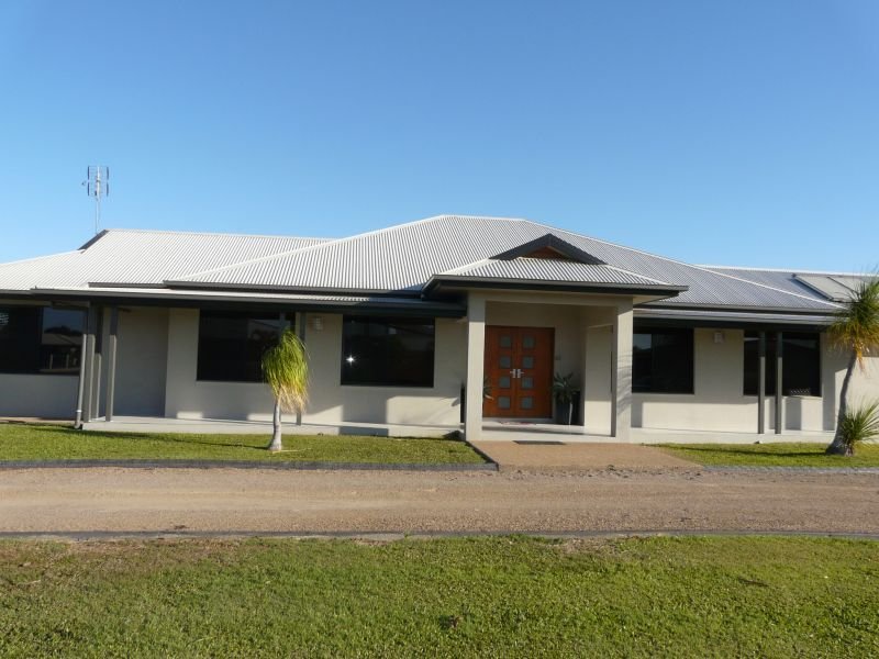 7 RAMTRON Place, Ayr, Qld 4807 - Property Details