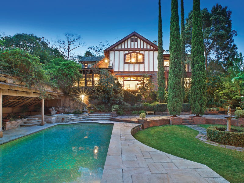 6 Redesdale Road, Ivanhoe, VIC 3079 - realestate.com.au