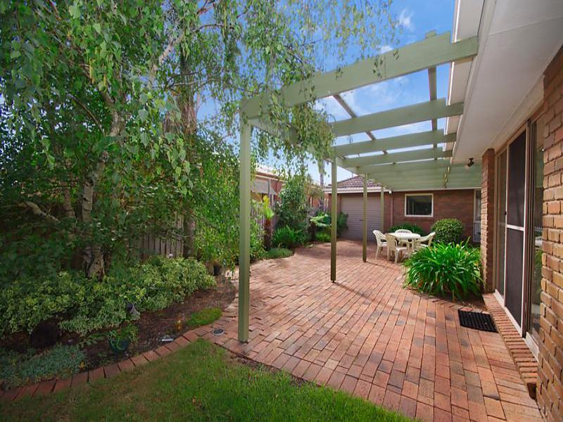 16 Patrick Street, Whittington, Vic 3219 - Property Details
