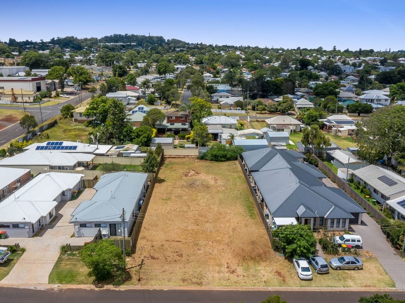 2C Waverley Street, North Toowoomba, QLD 4350 - realestate.com.au