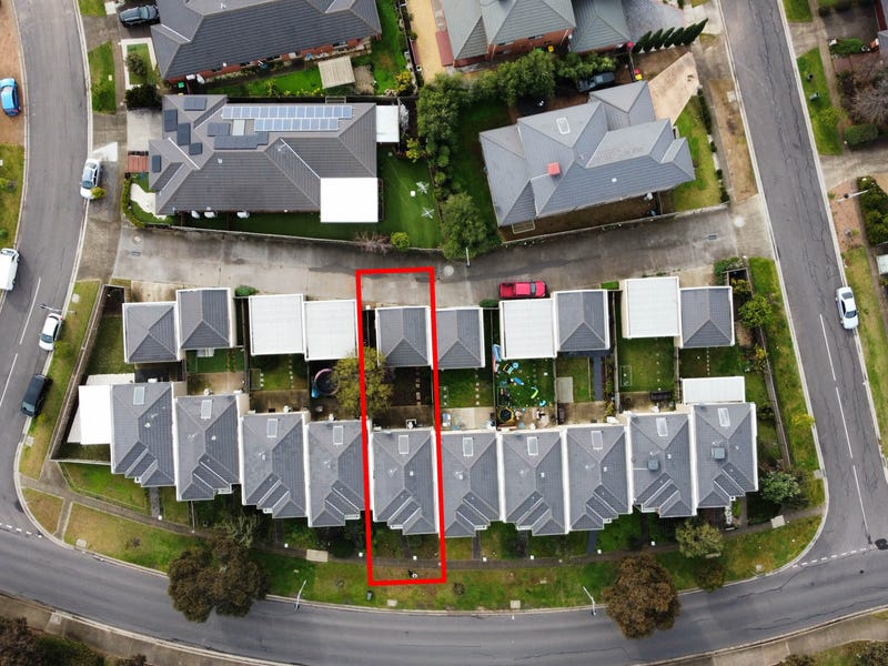 60 Featherbrook Drive, Point Cook, VIC 3030 - realestate.com.au