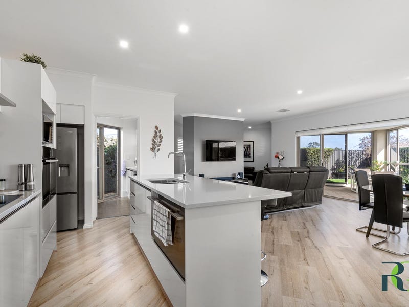 33 Bonnington Way, Baldivis, WA 6171 - Property Details