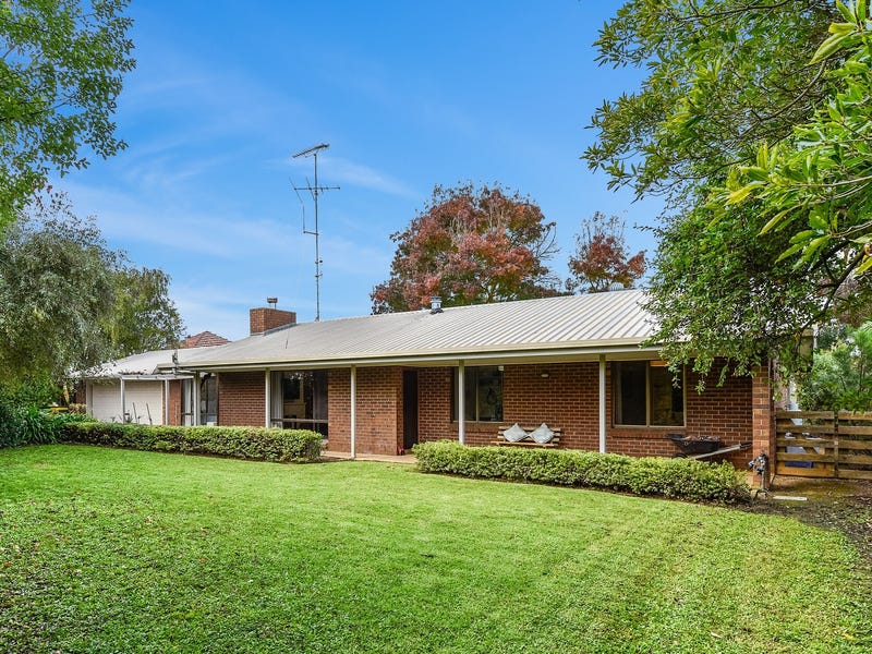 24 Cameron St, Penola, SA 5277 - Property Details