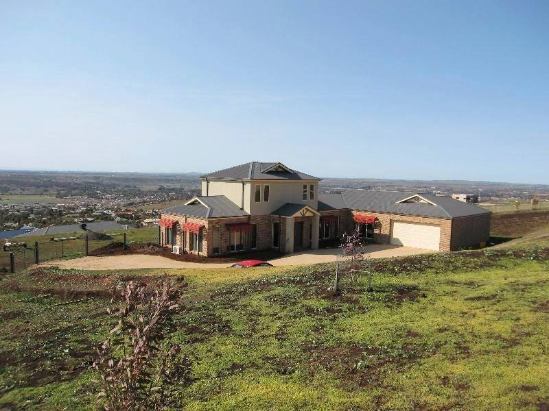 5 Delwyn Court, Darley, VIC 3340 - realestate.com.au