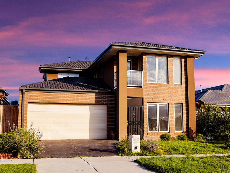 8 Golden Banksia Drive, Officer, Vic 3809 - Property Details