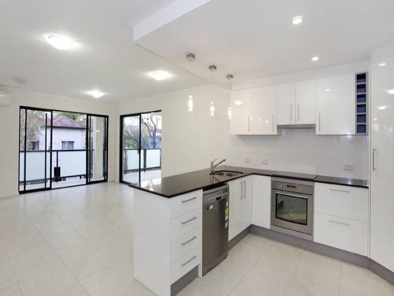 33 Princess Street, Kangaroo Point, QLD 4169 - realestate.com.au