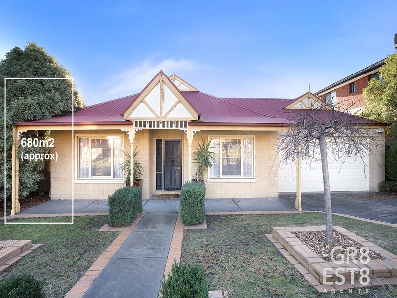 100 Lynbrook Boulevard, Lynbrook, Vic 3975 - Property Details