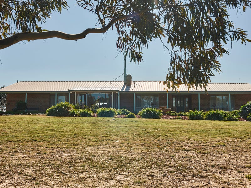 134 Leckies Drive, Mount Camel, VIC 3523 - realestate.com.au
