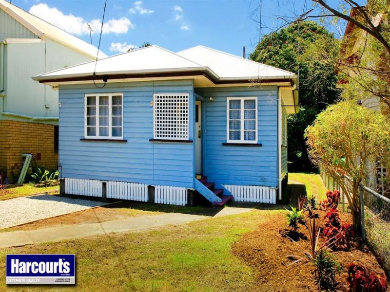 16 Murray Street, Sandgate, Qld 4017 - Property Details