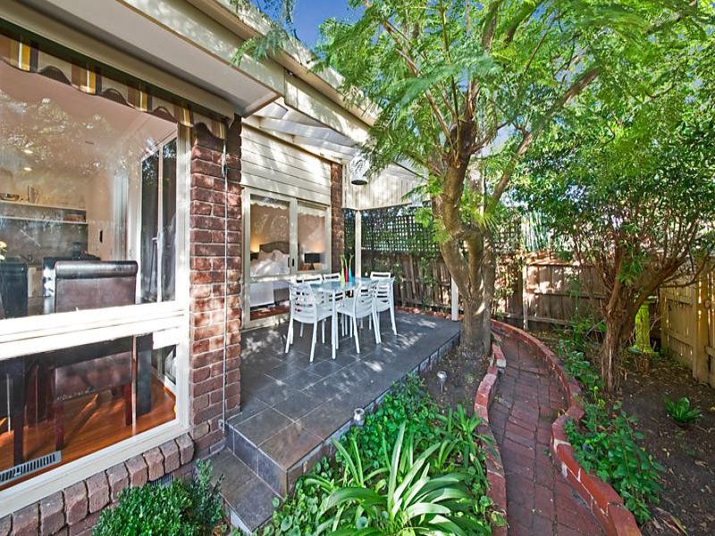 2/4 Devon Street, Cheltenham, Vic 3192 - Property Details