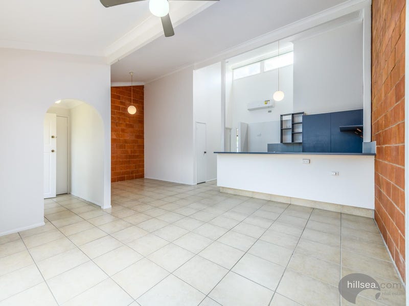 7/111 Little Usher Avenue, Labrador, Qld 4215 - Property Details