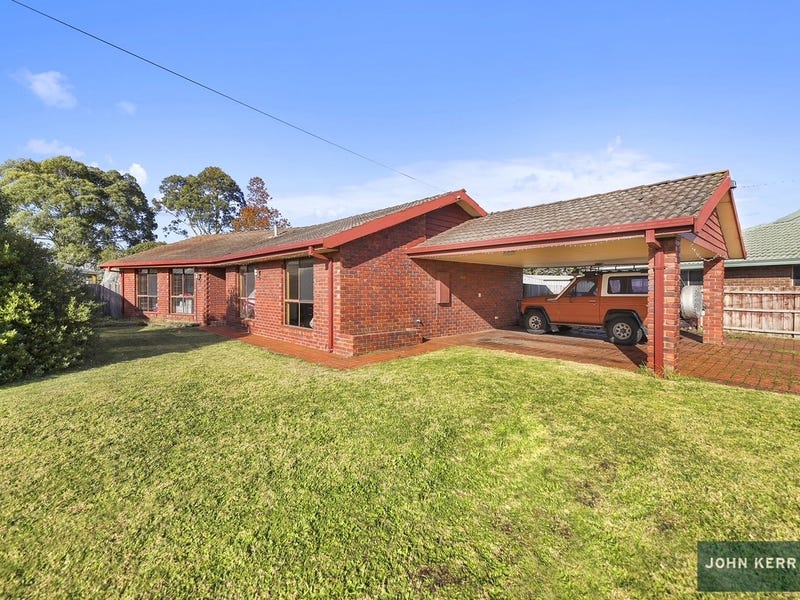 11 Castle Street, Moe, Vic 3825 - Property Details