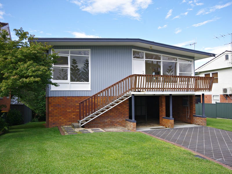 13 Ritchie Cres, Taree, NSW 2430 - realestate.com.au