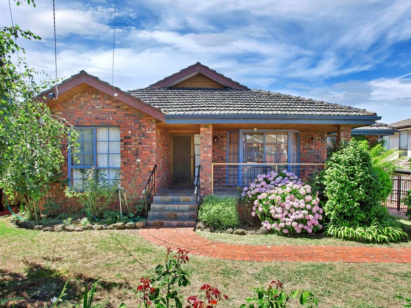 20 Tasman Avenue, Strathmore Heights, Vic 3041