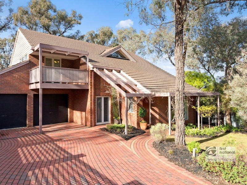 27 Walker Drive, Spring Gully, VIC 3550 - realestate.com.au