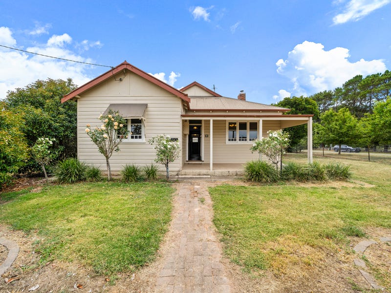 28 Lind Street, Gundaroo, NSW 2620 - Property Details