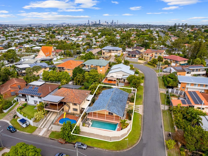 17 Achilles Street, Kedron, Qld 4031 - Property Details