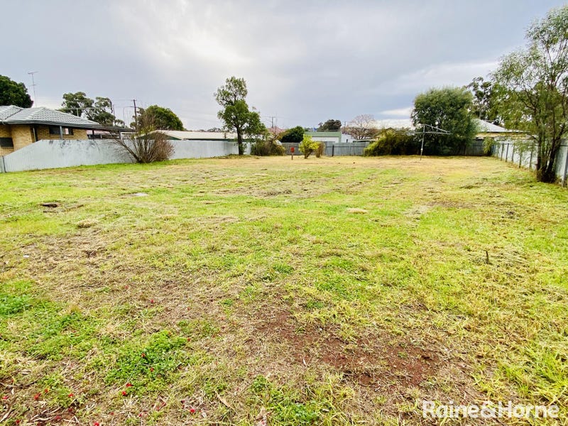 2 Medlyn Street, Parkes, NSW 2870 - realestate.com.au