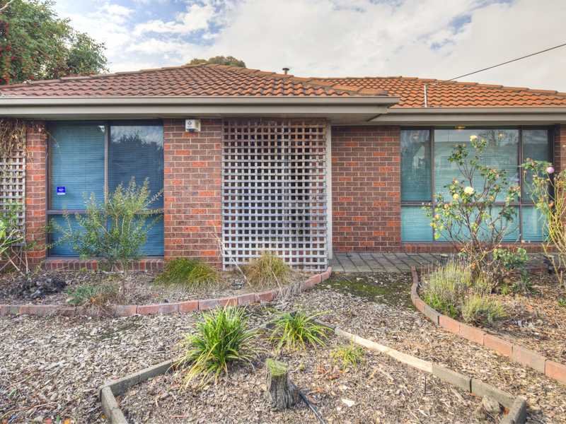 448 Gillies Street North, Wendouree, Vic 3355 - Property Details