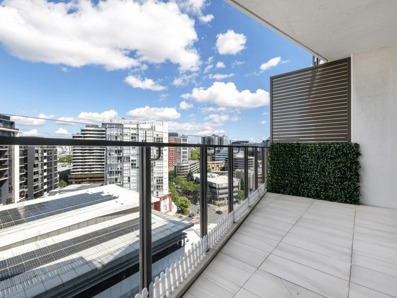 1206/10 Stratton Street, Newstead, Qld 4006 - Property Details