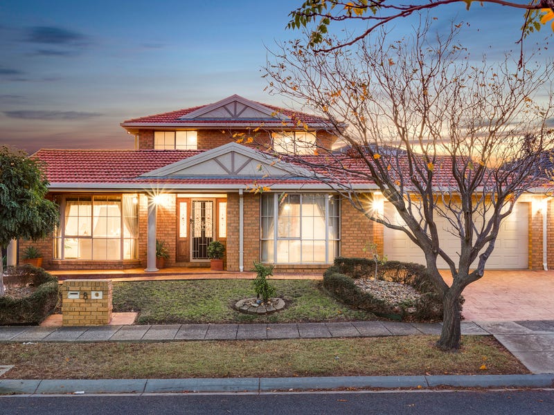 8 Paringa Way, Burnside, Vic 3023 - Property Details