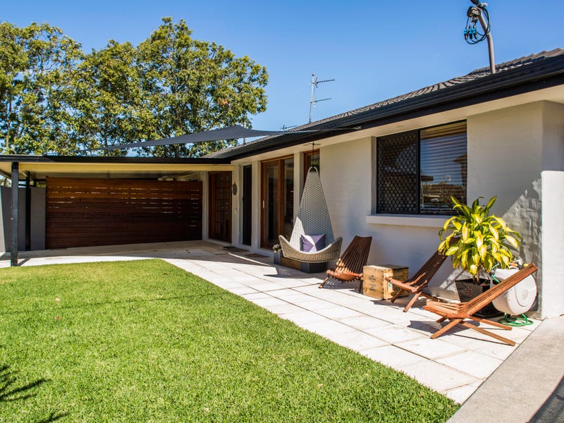 2/4 Adams Avenue, Miami, QLD 4220 - realestate.com.au