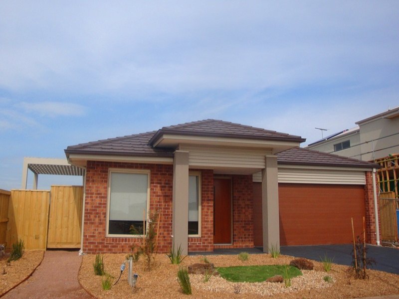 71 Middleton Drive, Point Cook, VIC 3030 - realestate.com.au