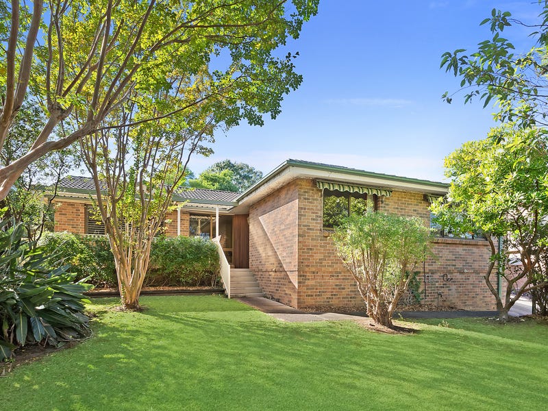 8 Batman Cres, Springwood, NSW 2777 - realestate.com.au