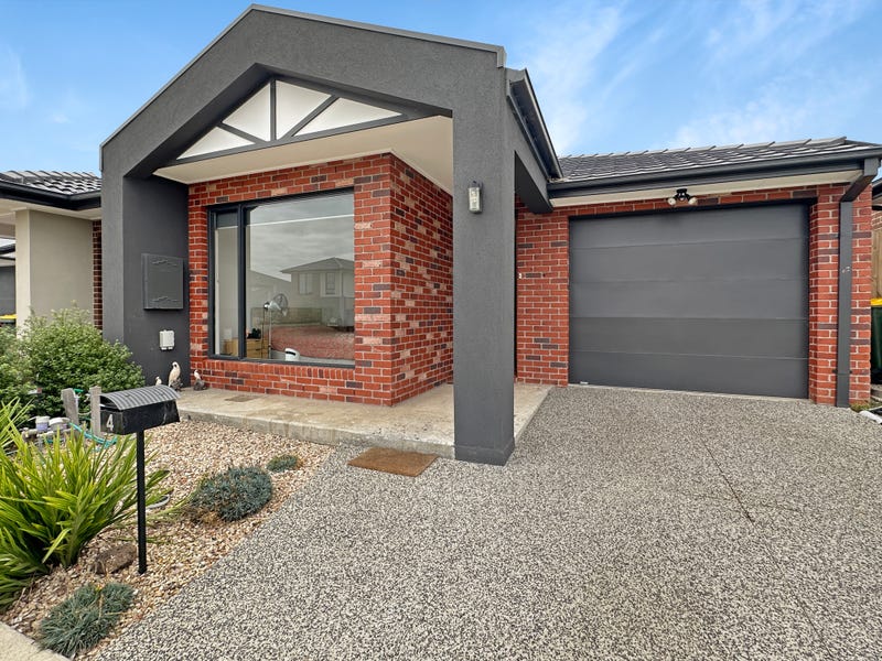 4 Boglis Avenue, Wollert, VIC 3750 - realestate.com.au