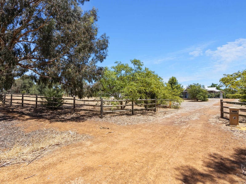 271 Ashmere Drive, Bullsbrook, WA 6084 - Property Details