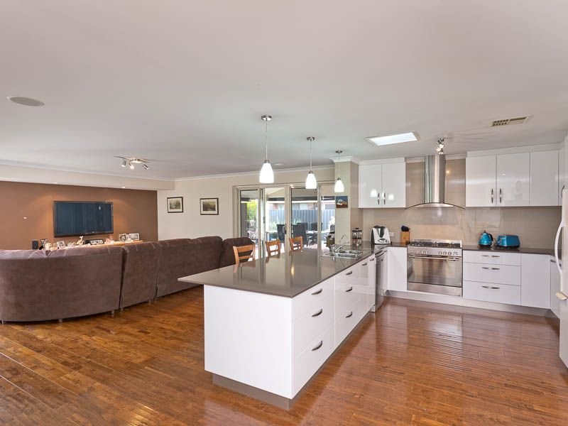 3 Kimberley Way, Parkwood, WA 6147 - Property Details