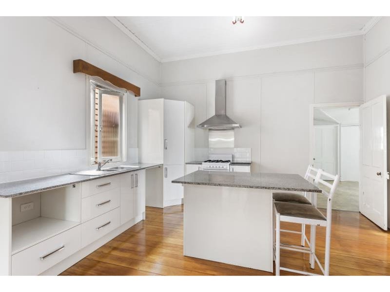 172 Murray Street, Allenstown, Qld 4700