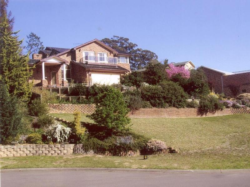 4 Ashfield Place, Glen Alpine, NSW 2560 - realestate.com.au